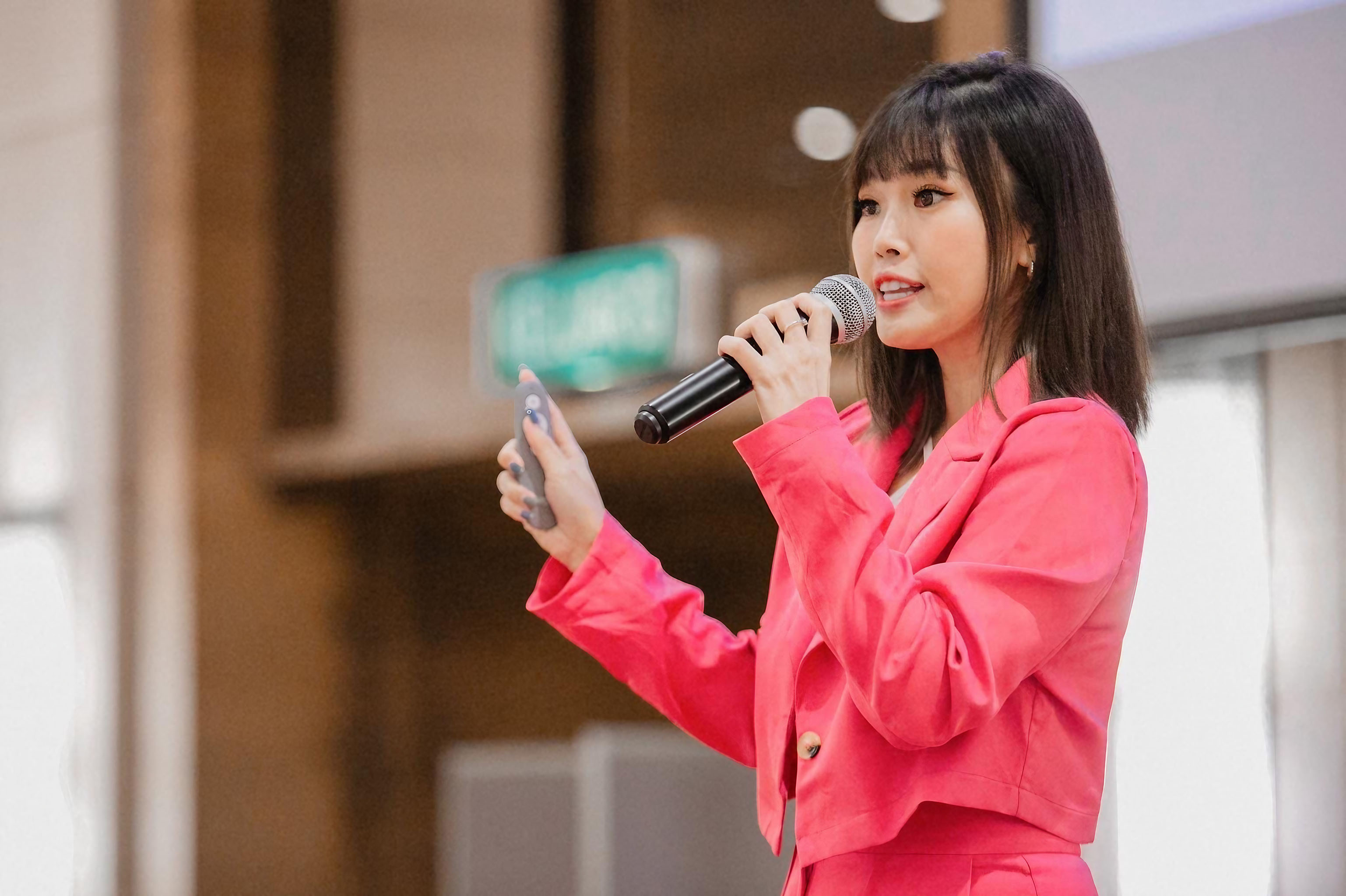 XMEGAMI VISKY - 关于Visky